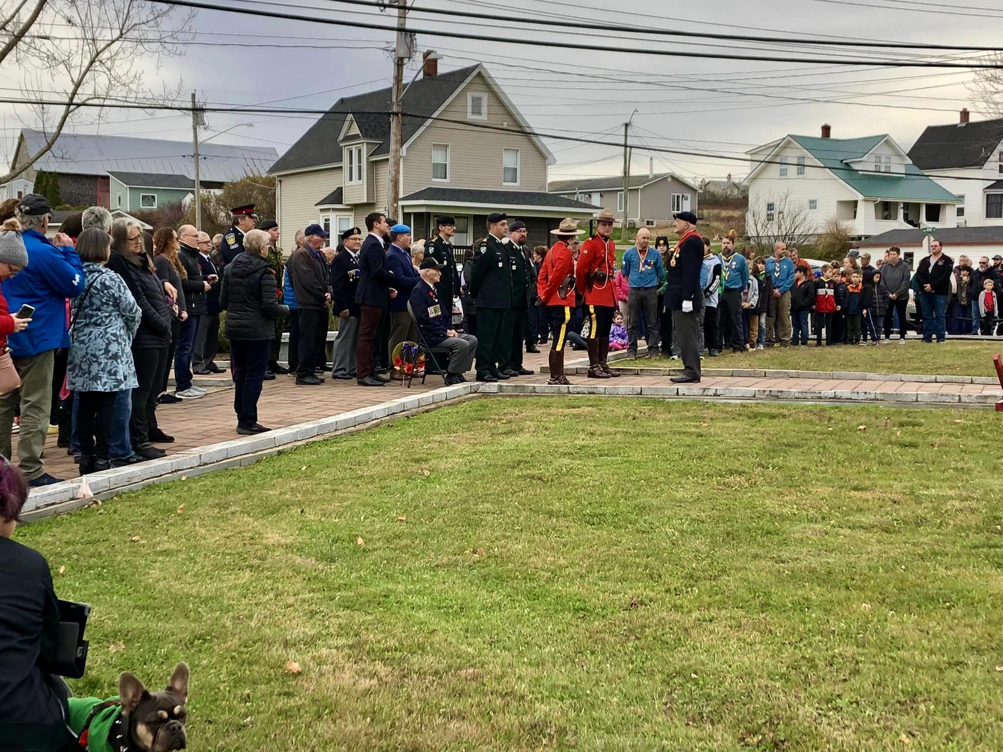 Communauté - L'Acadie commémore le Jour du Souvenir - Le Moniteur Acadien