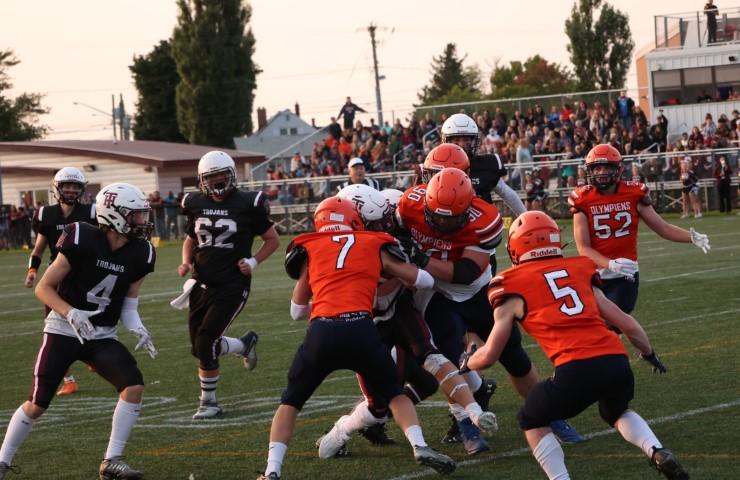 Sports - Football : les Olympiens et les Matadors en action cette ...