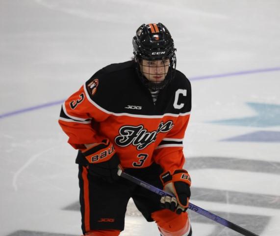 Sports - Défaite des Flyers et gain des Hawks - Le Moniteur Acadien