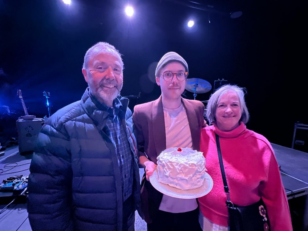 Culture - Simon Daniel a rendu hommage à sa grand-mère dans son nouvel ...